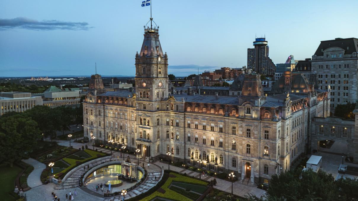 Explore Old Québec's Parliament Hill Area | Visit Québec City