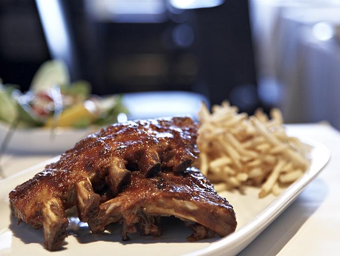 Paris Grill - Restaurants | Restaurants | Visiter Québec