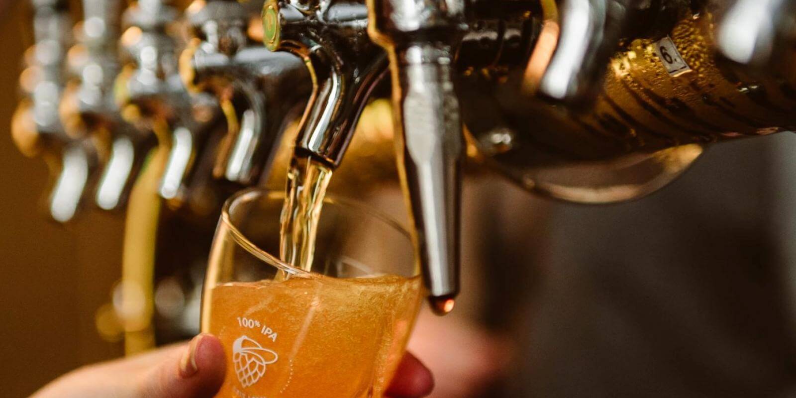 Pub Nelligan's - Bars and Pubs | Activities and Attractions | Visit ...